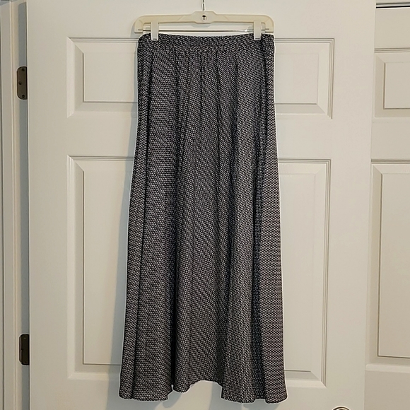 Max Studio | Skirts | Max Studio Blackwhite Maxi Skirt | Poshmark